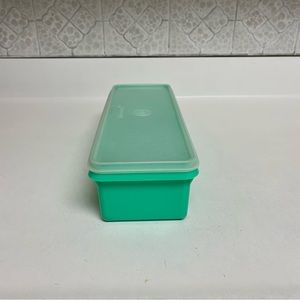 Tupperware | Kitchen | Vintage Tupperware Jadite Celery Keeper | Poshmark